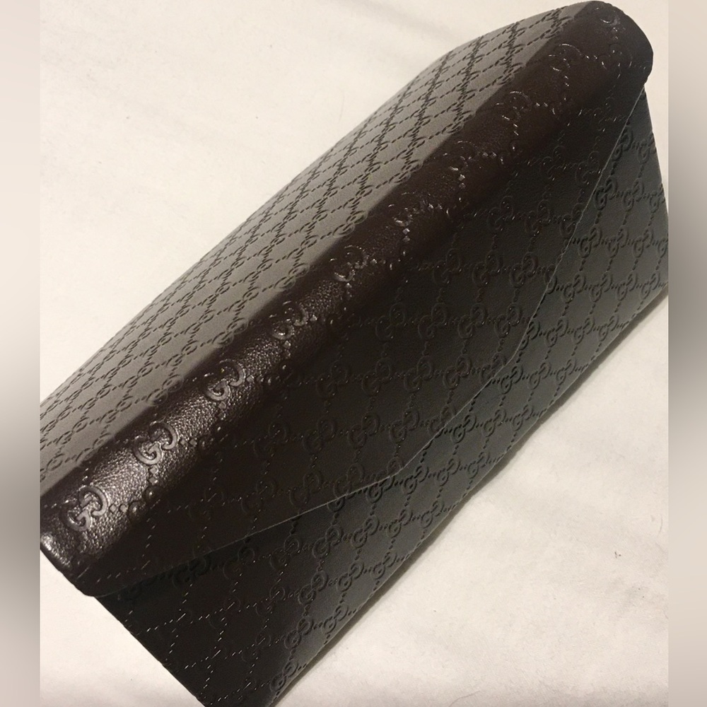 Gucci Triangle Logo Large Brown Leather Sunglass Case… - Gem